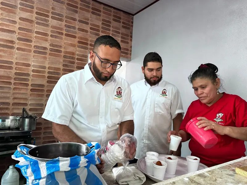 Tacos el Reloj inaugura local y fortalece la tradición gastronómica en ...